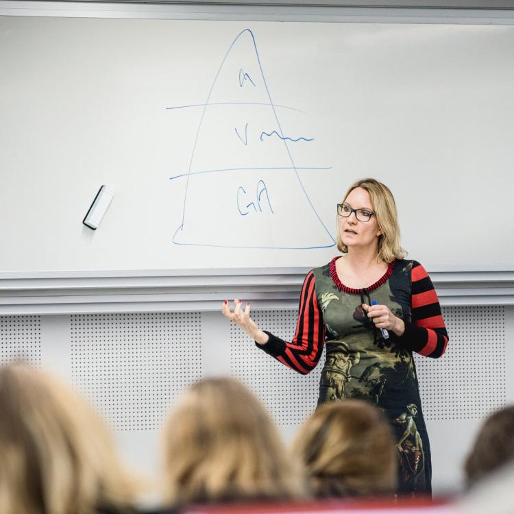 Courses | CBS - Copenhagen Business School